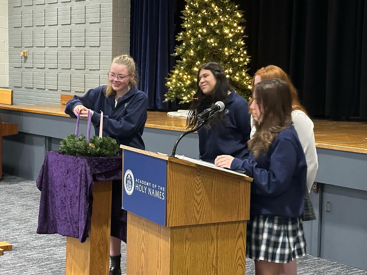 Reflection on Advent – Academy of the Holy Names